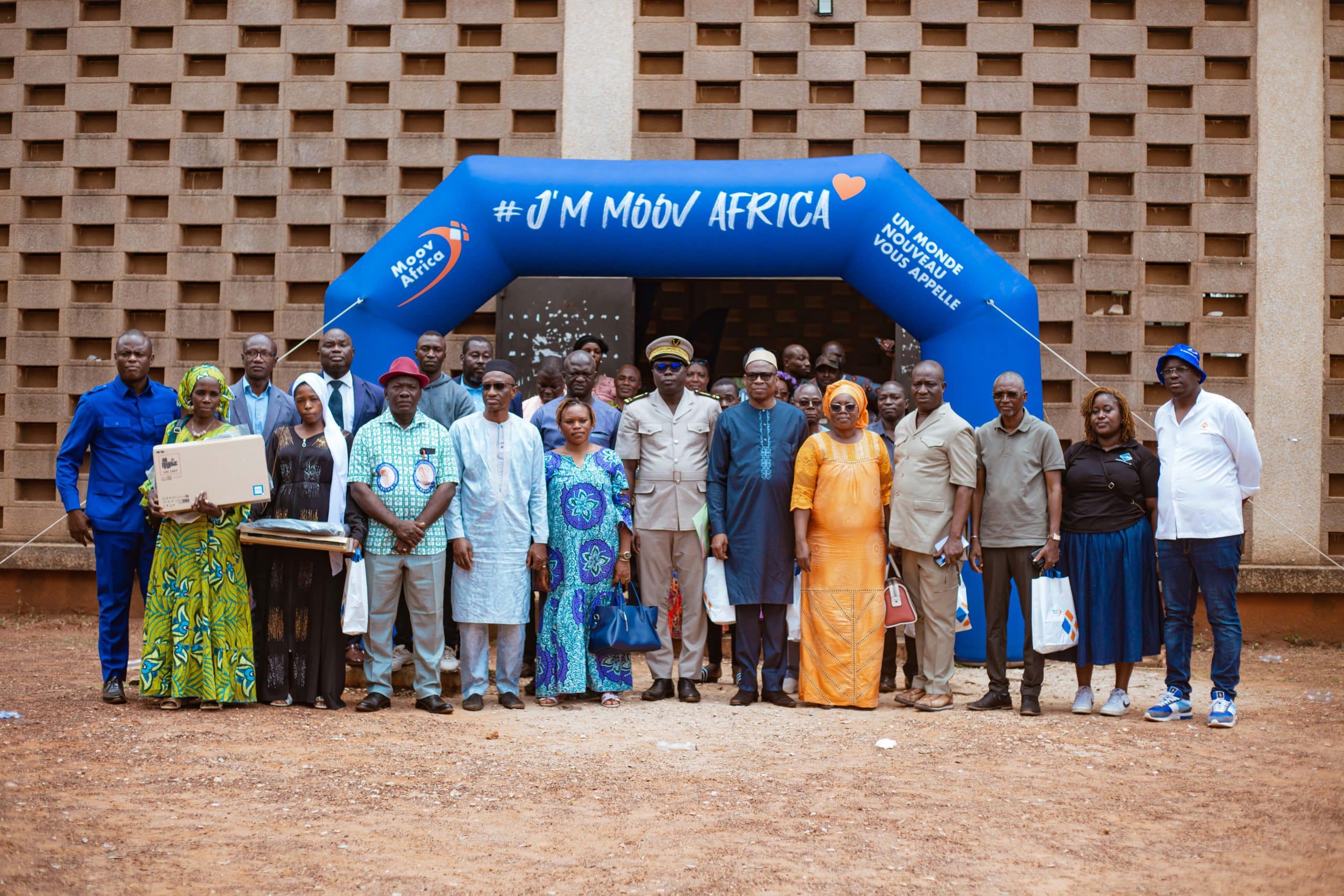 Moov Africa CI récompense les meilleurs bacheliers de Korhogo